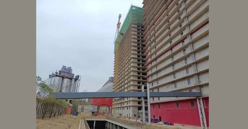 China Opens 26-Storey Pig Skyscraper, With More Under Construction
